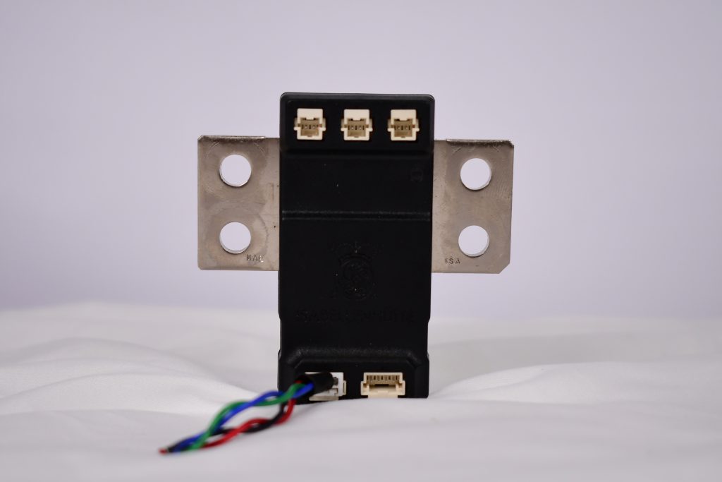 ISASCALE Current Sensor and 3 Gigavac Contactors | Greentec Auto